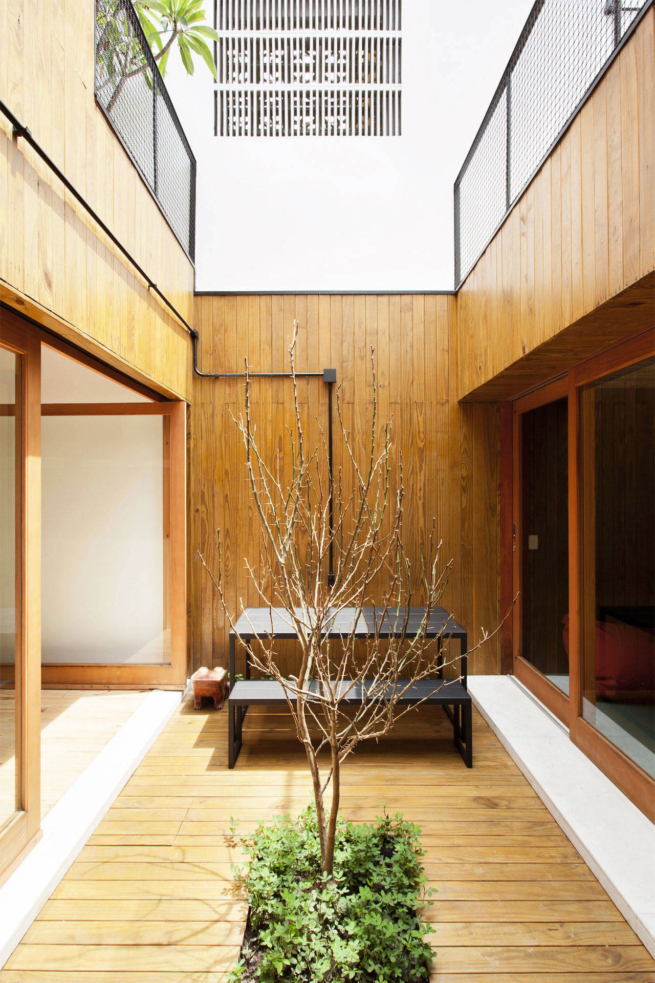 Modern Breezy and Cozy Home in Sao Paolo, Brazil | Founterior